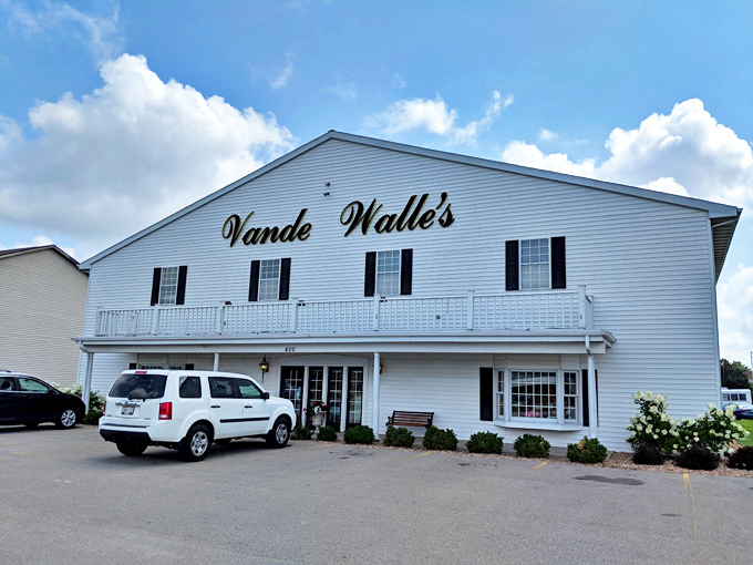 Vande Walle's Candies Inc (Appleton)