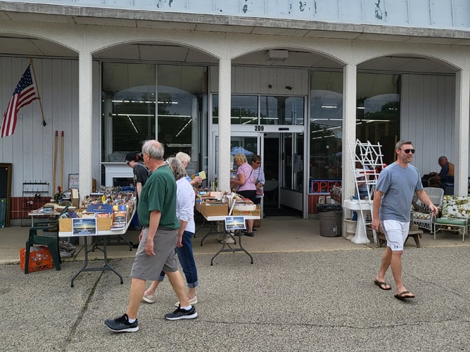 Waterford Unique Antique Market 9
