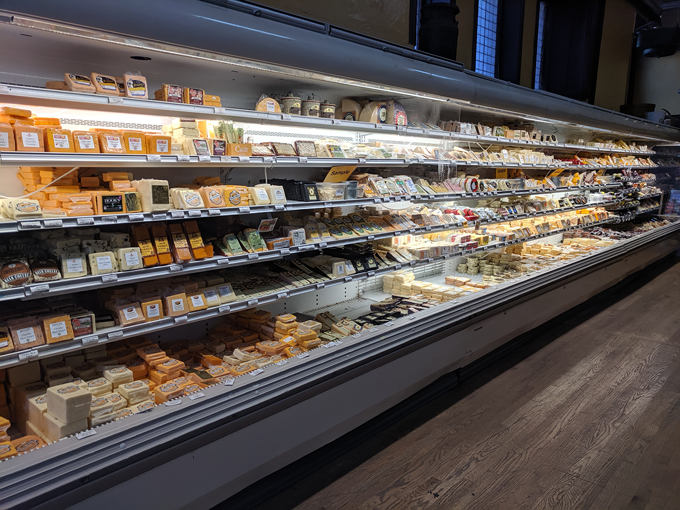 Wisconsin Cheese Mart 6