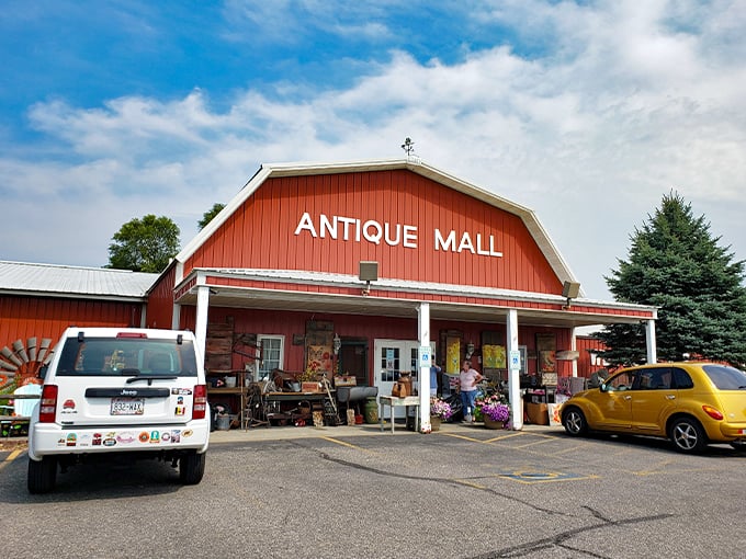 Wisconsin Dells Antique Mall 1