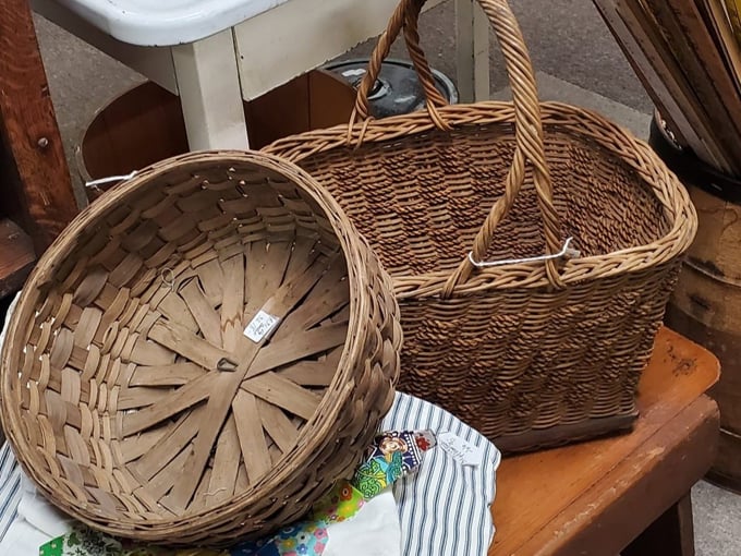 Wisconsin Dells Antique Mall 8