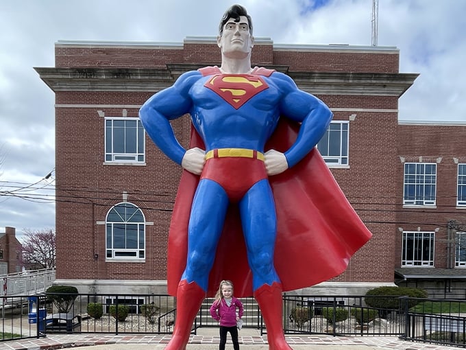 World's Largest Superman Statue 1