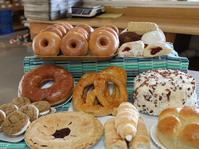 Yoder&rsquo;s Bakery 3