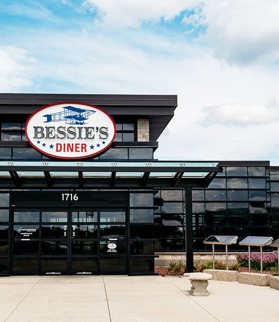 aviation themed diner wisconsin ftr