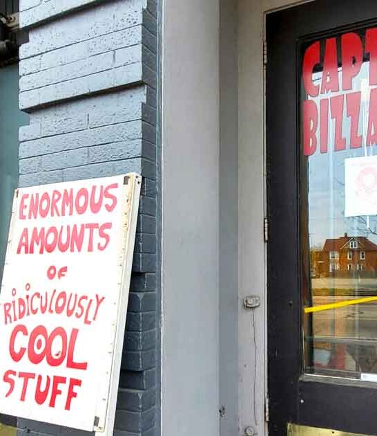 bizarre thrift shop michigan ftr