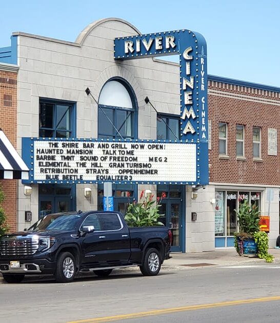 cinema themed restaurant minnesota ftr