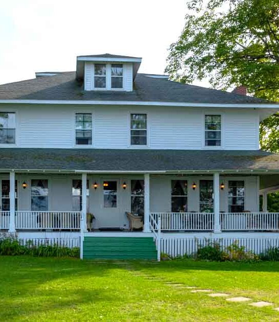 gorgeous bed breakfast michigan ftr