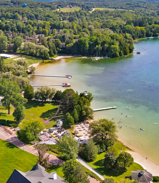 gorgeous lakeside town wisconsin ftr