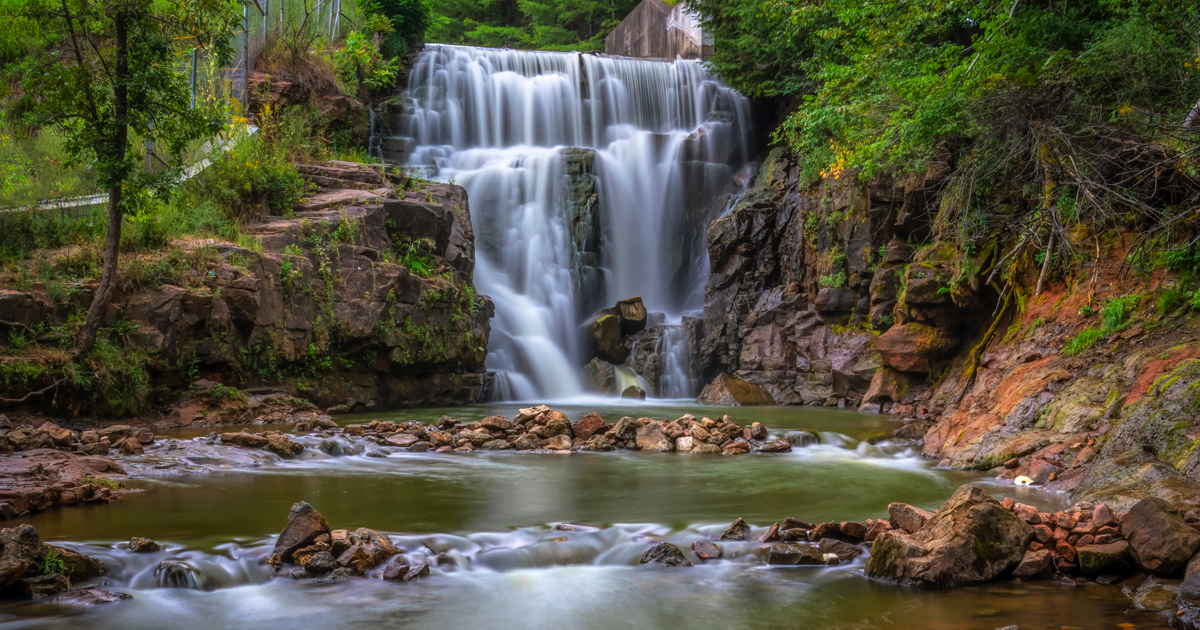 This Gorgeous Waterfall In Wisconsin Is So Hidden, Even Locals Don’t ...