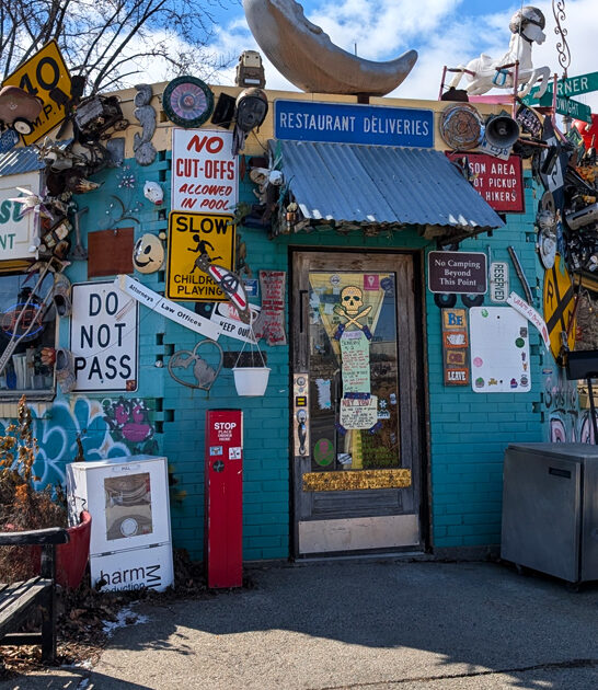 kitschy breakfast restaurant michigan ftr