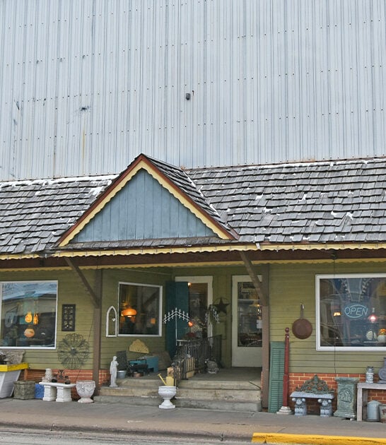 large wisconsin antique store ftr