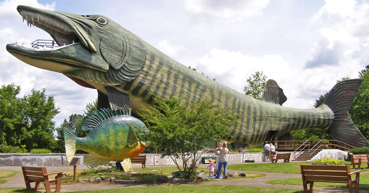 The World’s Largest Muskie Sculpture Is In Wisconsin, And It’s A Must ...