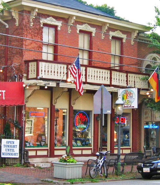 massive bookstore ohio labyrinth ftr