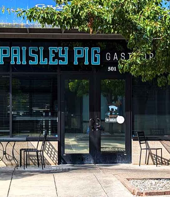 michigan gastropub robot server ftr