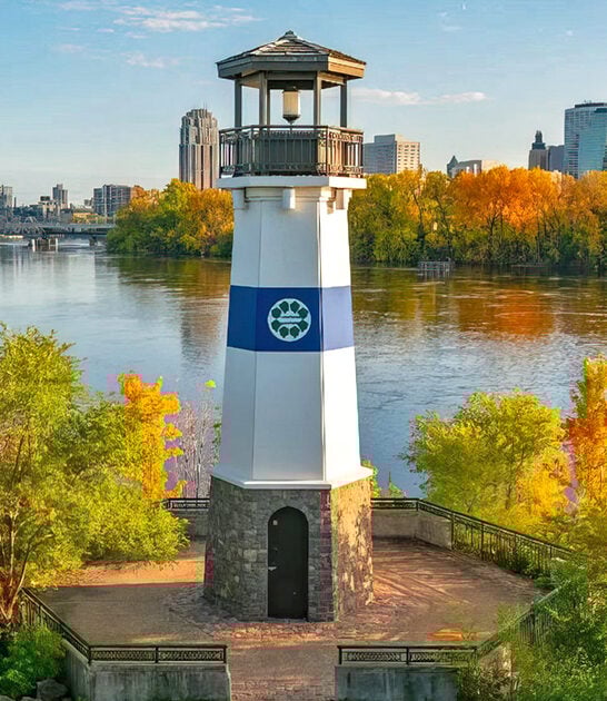 picturesque miniature lighthouse minnesota ftr