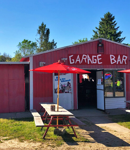 quirky dive bar wisconsin ftr