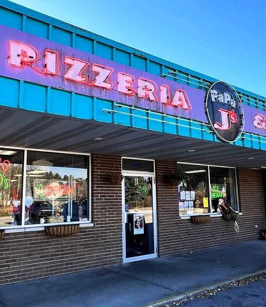 retro pizza joint michigan ftr