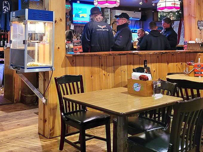 A popcorn machine stands ready in the corner &ndash; because sometimes you need a little something to munch while waiting for burger perfection.