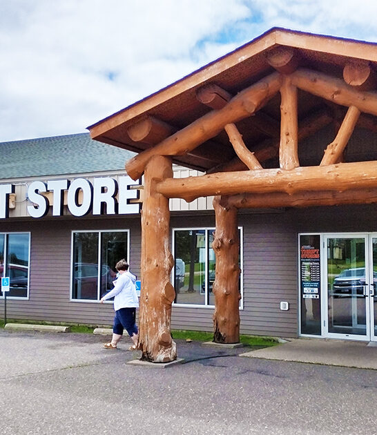 spacious thrift store wisconsin ftr