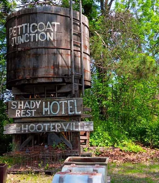 strangest wacky junkyard minnesota ftr