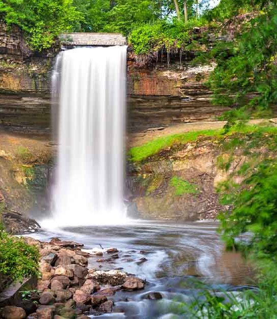 stunning high waterfall minnesota ftr