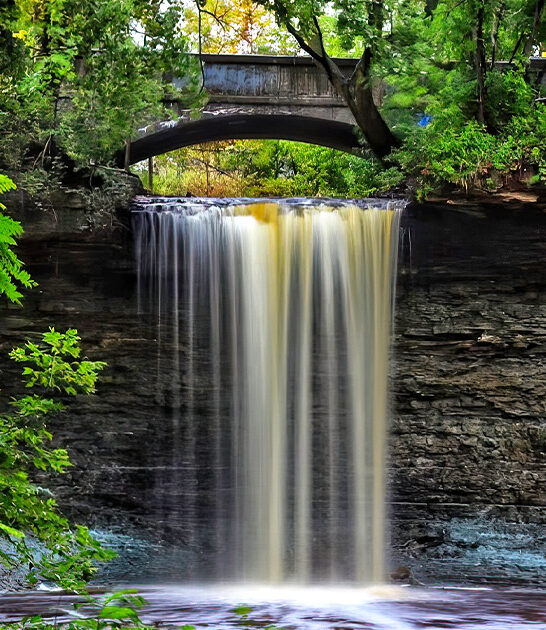 stunning waterfall wisconsin ftr