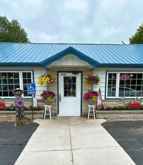 tiny mighty restaurant wisconsin ftr