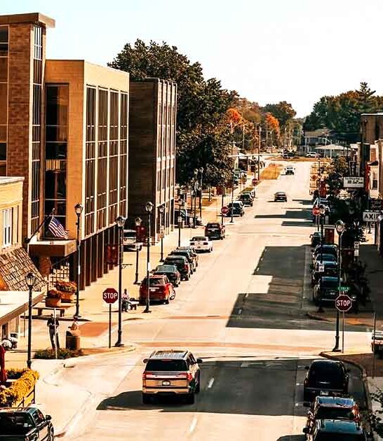 walkable shops restaurants illinois ftr