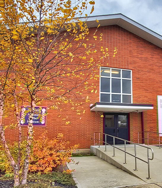 weird barber museum ohio ftr