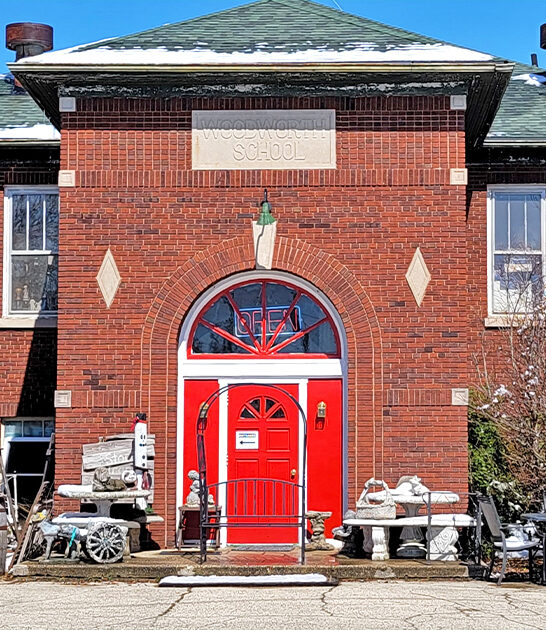 wisconsin eccentric antique store ftr