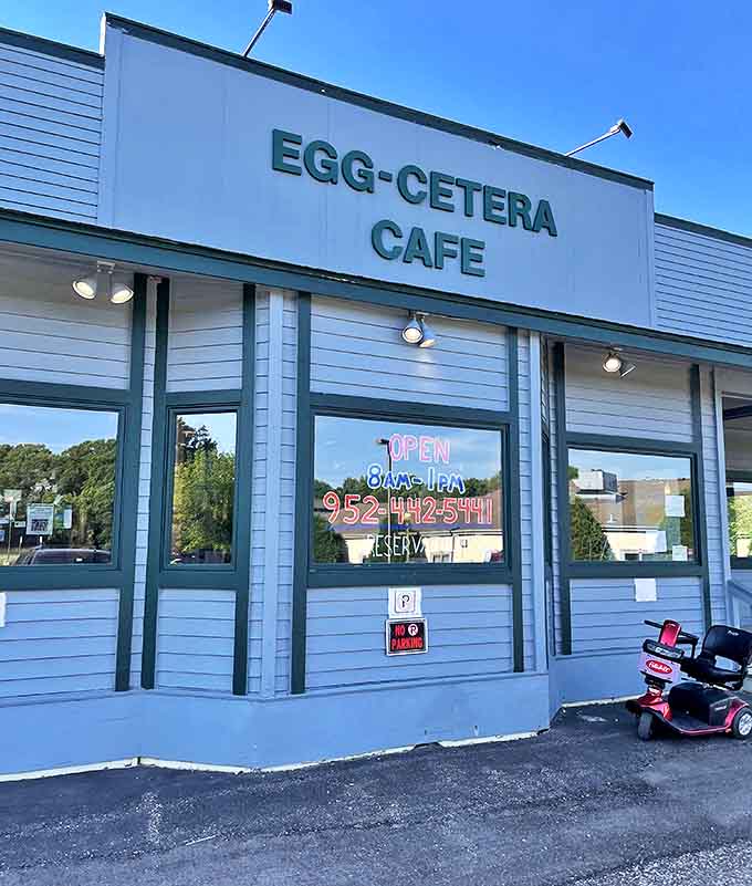 The unassuming blue-gray exterior of Egg-Cetera Cafe hides breakfast treasures that would make gold prospectors weep with joy.