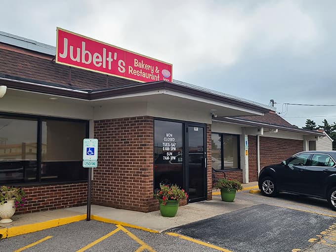 That bright red sign might be modest, but it's been guiding hungry travelers to breakfast bliss since Route 66 was the main street of America.