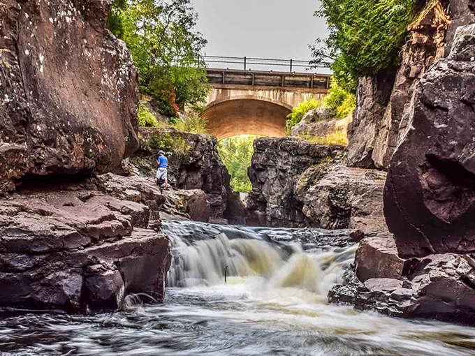 Nature's power on display: The Temperance River carves through ancient volcanic rock, creating a mesmerizing gorge that'll make your Instagram followers green with envy.