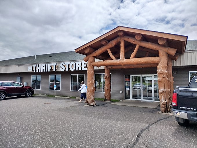 Rustic log entrance welcomes treasure hunters to this thrift paradise &ndash; more lodge than secondhand shop.