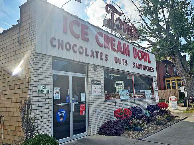 Tom's Ice Cream Bowl: Where the neon sign has been beckoning sweet-toothed pilgrims since the days when "diet" was just something your grandma tried once in 1962.