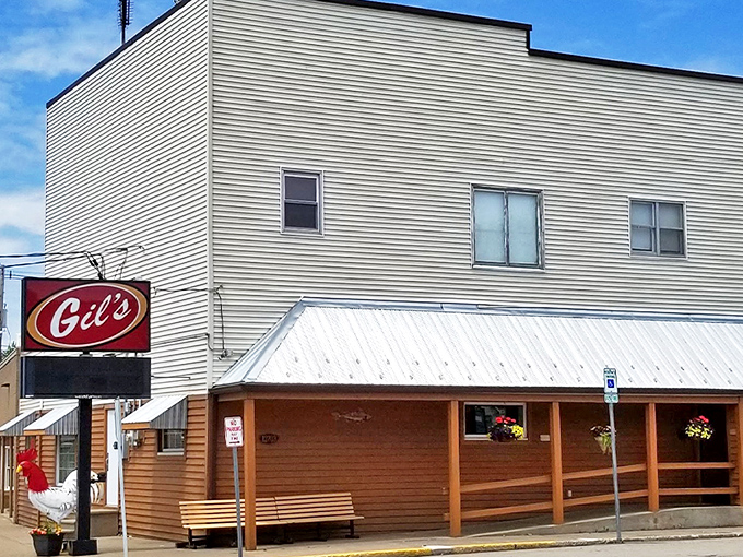 Gil's exterior welcomes hungry travelers with its unassuming charm &ndash; proof that culinary treasures often hide in plain sight.