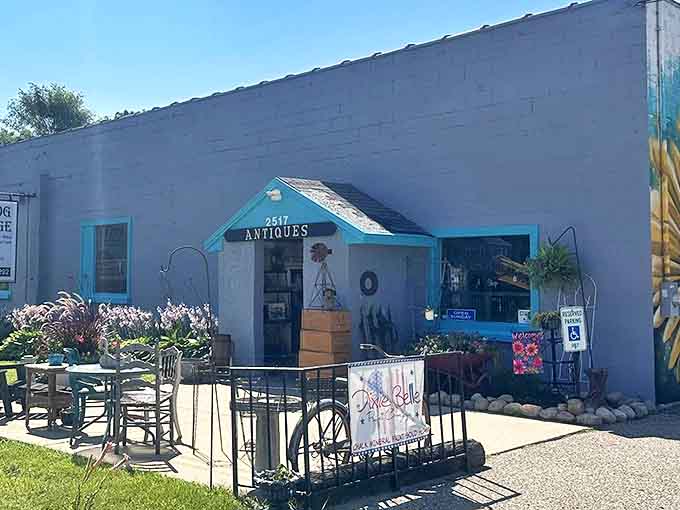 The unassuming exterior of Old Dog Vintage belies the wonderland within. That turquoise trim is like a wink saying, "Just wait till you see inside!"
