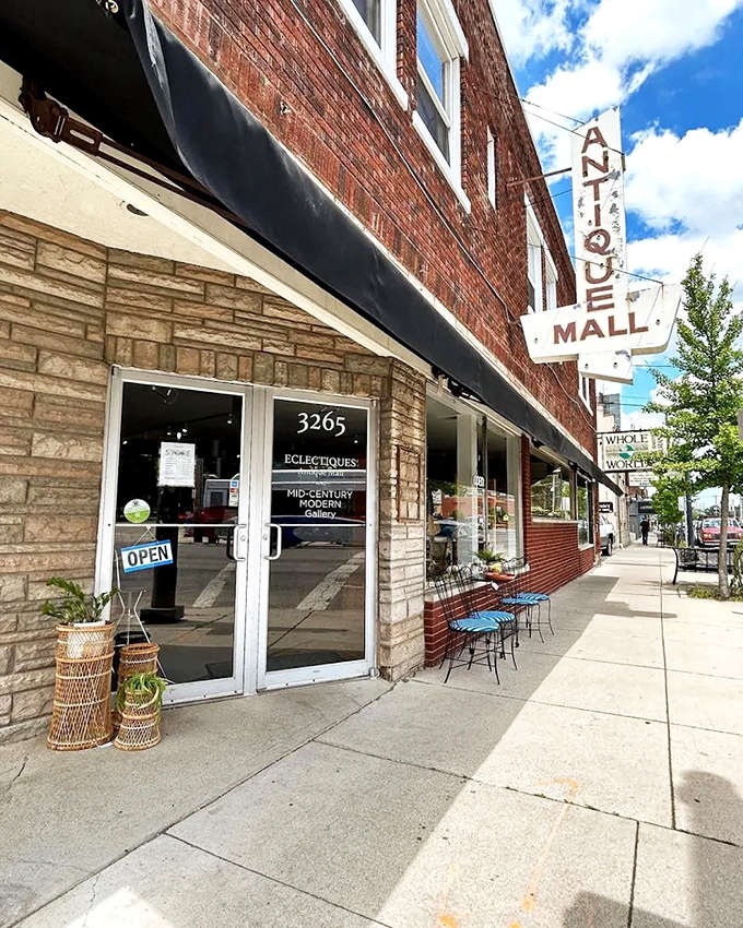 The unassuming brick exterior of Eclectiques Antique Mall belies the wonderland of vintage treasures waiting inside this Columbus gem.