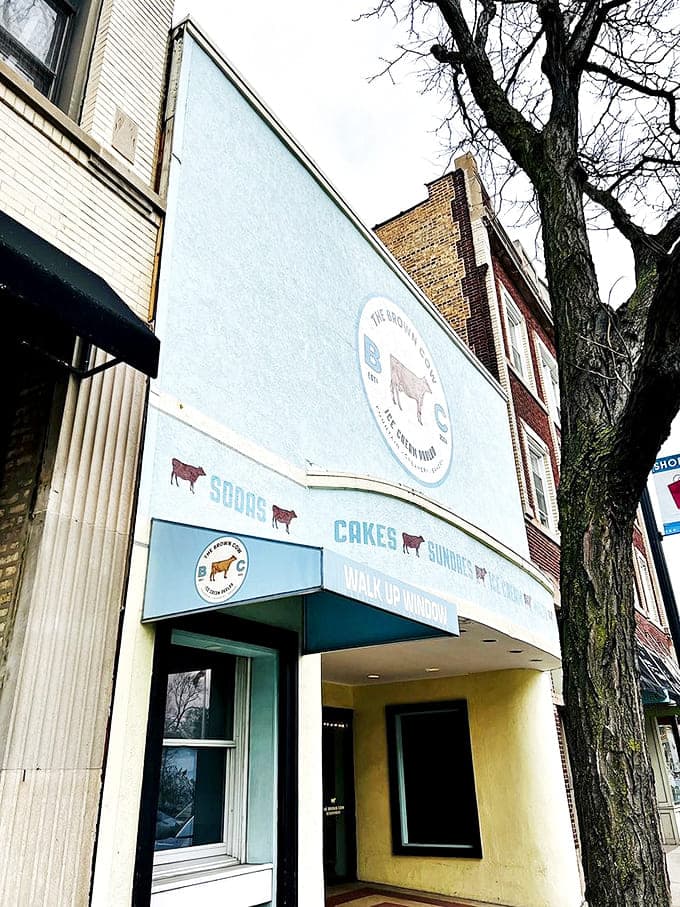 That mint green and cream exterior is like a beacon calling out to anyone with a sweet tooth and a pulse.