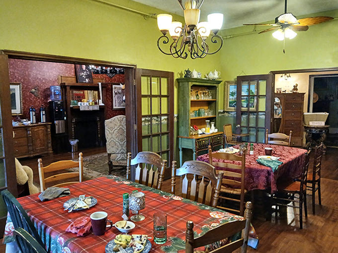 Breakfast becomes an event in this dining room where strangers become friends over coffee that puts your regular morning brew to shame.