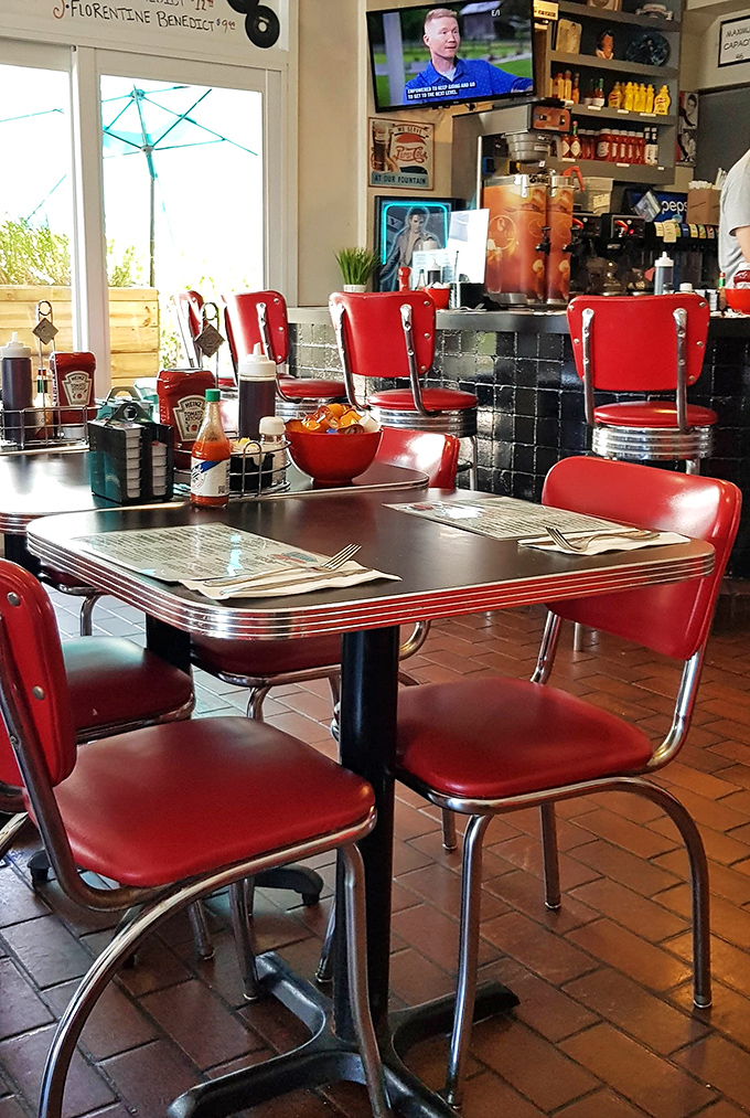 From this angle, you can almost hear the swivel of the counter stools and smell the coffee brewing in this temple to American breakfast culture.