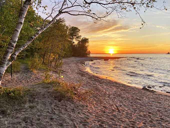 As the sun bids farewell, Harrisville's beaches offer front-row seats to nature's nightly spectacle &ndash; no tickets required, just bring your sense of wonder.
