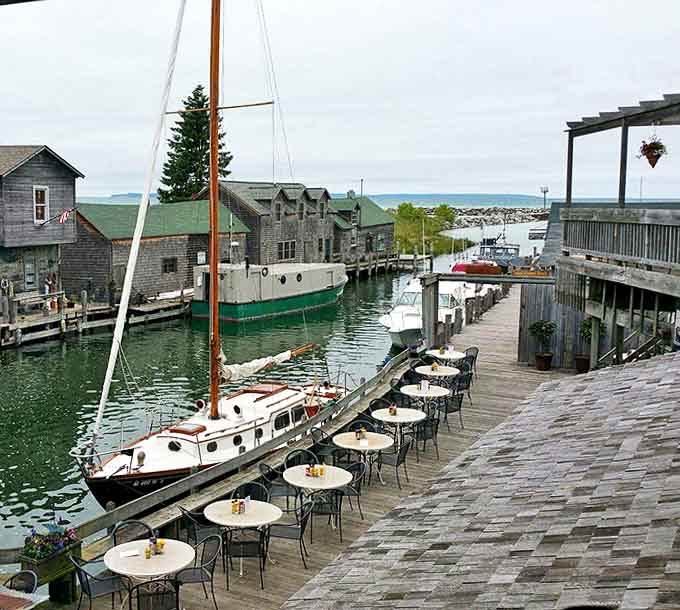 Waterfront tables offer the perfect pairing &ndash; locally-sourced meals with a side of bobbing sailboats and gentle breezes.