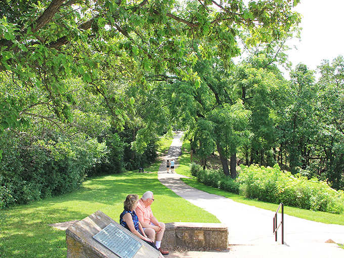 Walking this trail feels like stepping into a secret garden, where the Mississippi Valley reveals itself one curve at a time.