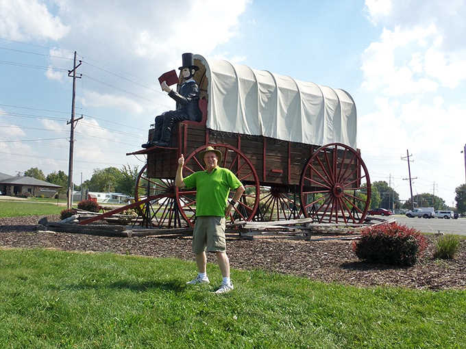 I came, I saw, I posed next to an enormous wagon – creating the travel memories that last far longer than the drive itself.