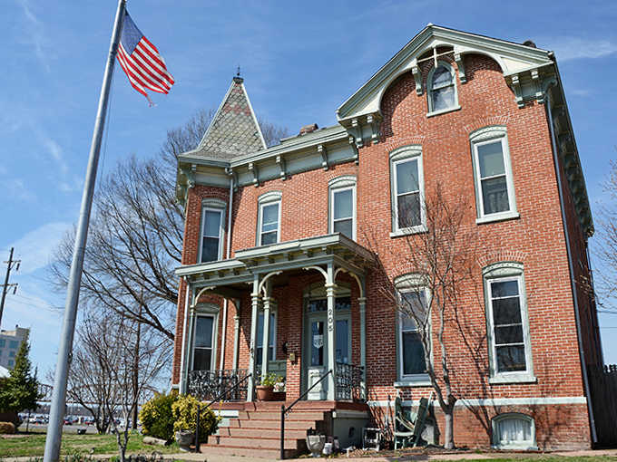 Classic Victorian architecture meets small-town charm in this perfectly preserved piece of Illinois history and hospitality.