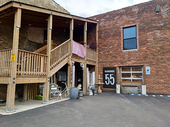 Even the outdoor space gets the vintage treatment with furniture and decor that weathers beautifully and tells compelling stories always.