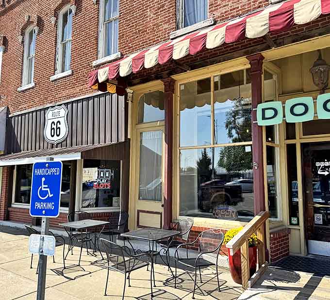 A few metal tables outside offer the perfect perch for people-watching and soaking up small-town rhythms on a sunny Illinois afternoon.