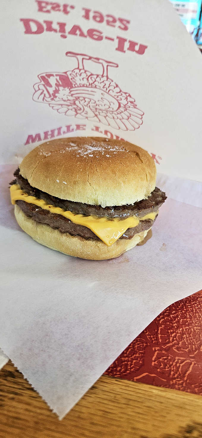The "Big Ed" cheeseburger doesn't need fancy toppings or artisanal buns &ndash; just quality beef, melted cheese, and decades of know-how.