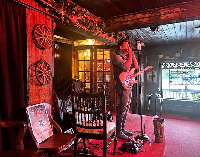 Live music transforms an ordinary evening into something memorable, as talented performers create the soundtrack for your dining adventure.